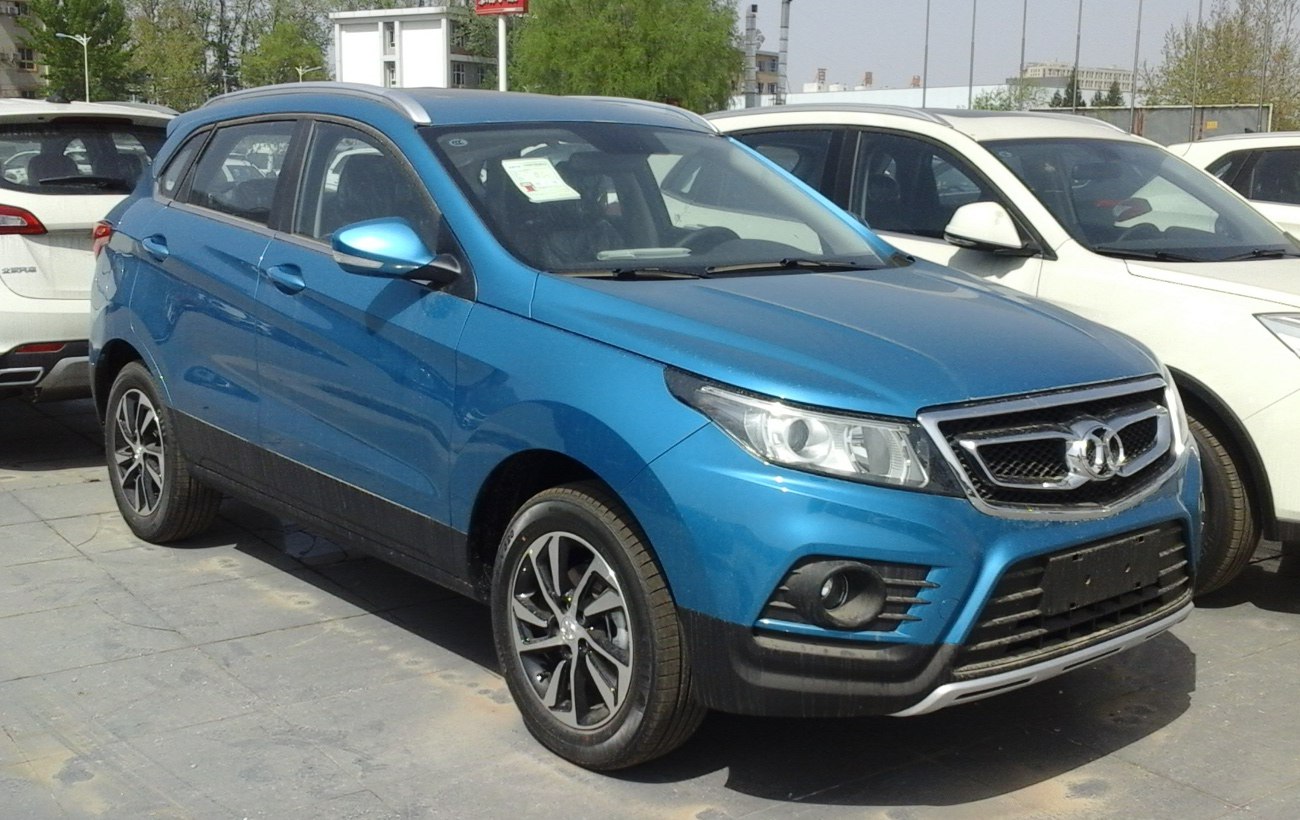 BAIC Motor Senova X55 spécifications techniques et économie de carburant